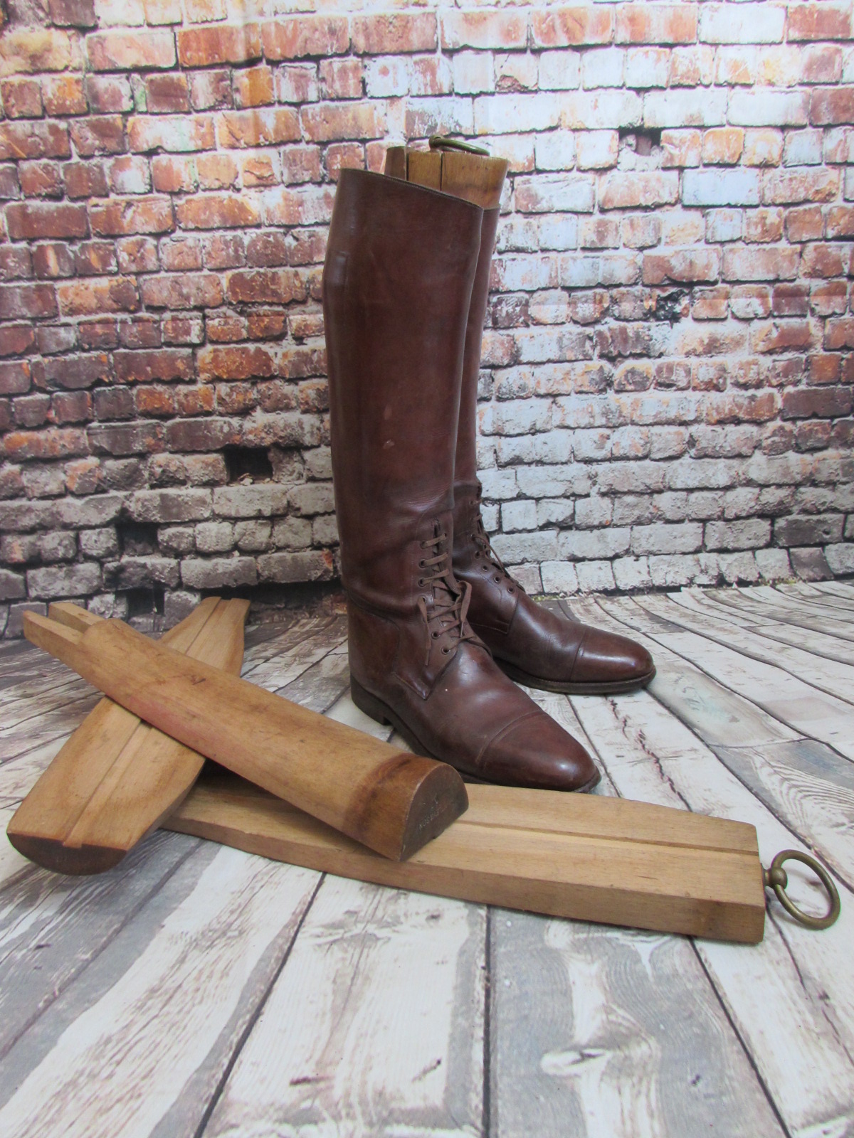 British cavalry officer WW1 field pattern boots and trees - Antiqurio ...