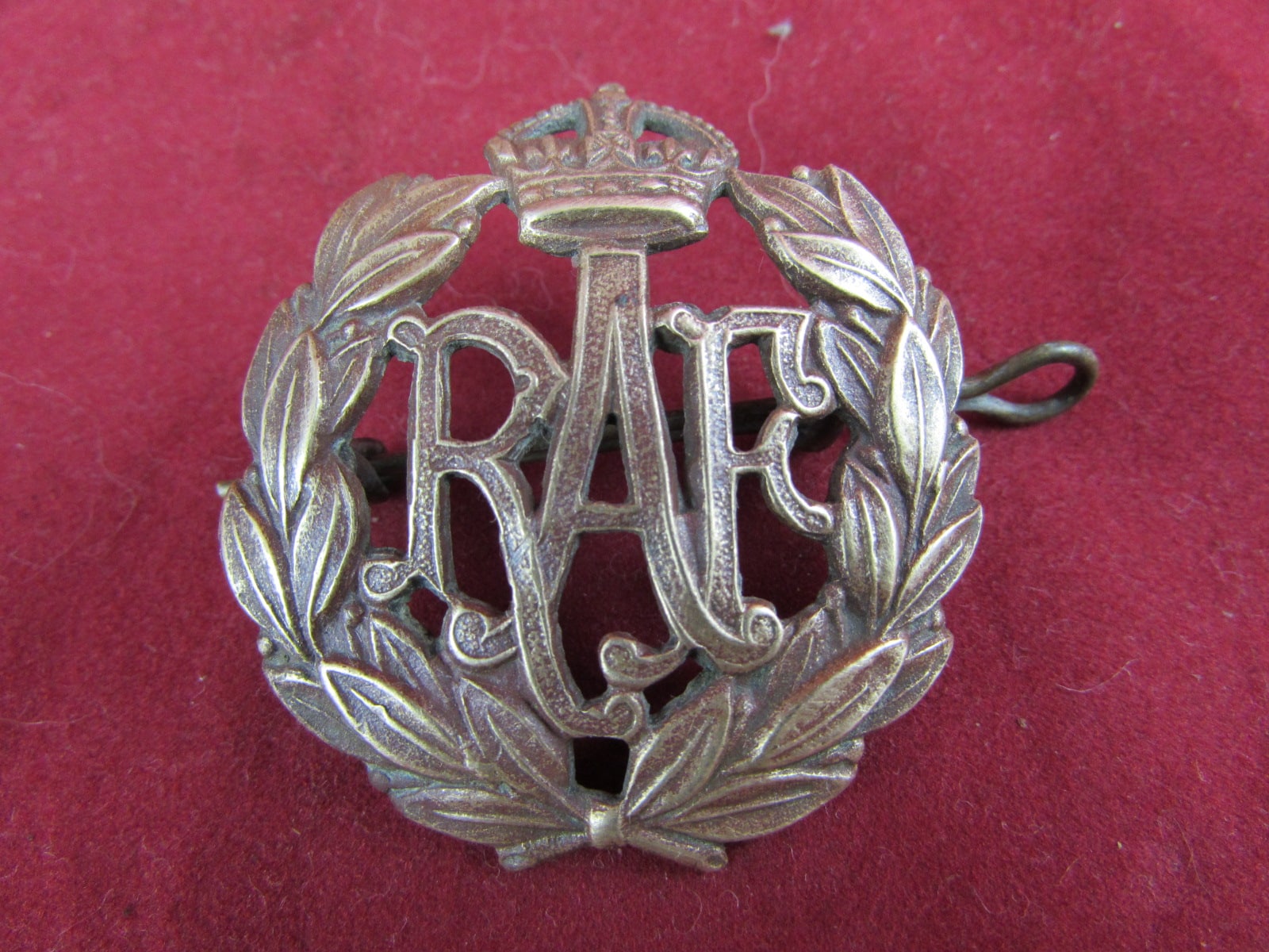 WW1 RAF Cap Badge - Antiqurio Military Antiques